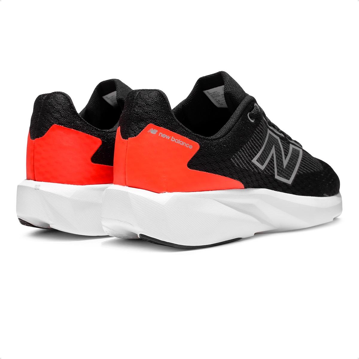 Tênis New Balance 413 V3 Masculino Preto / Coral