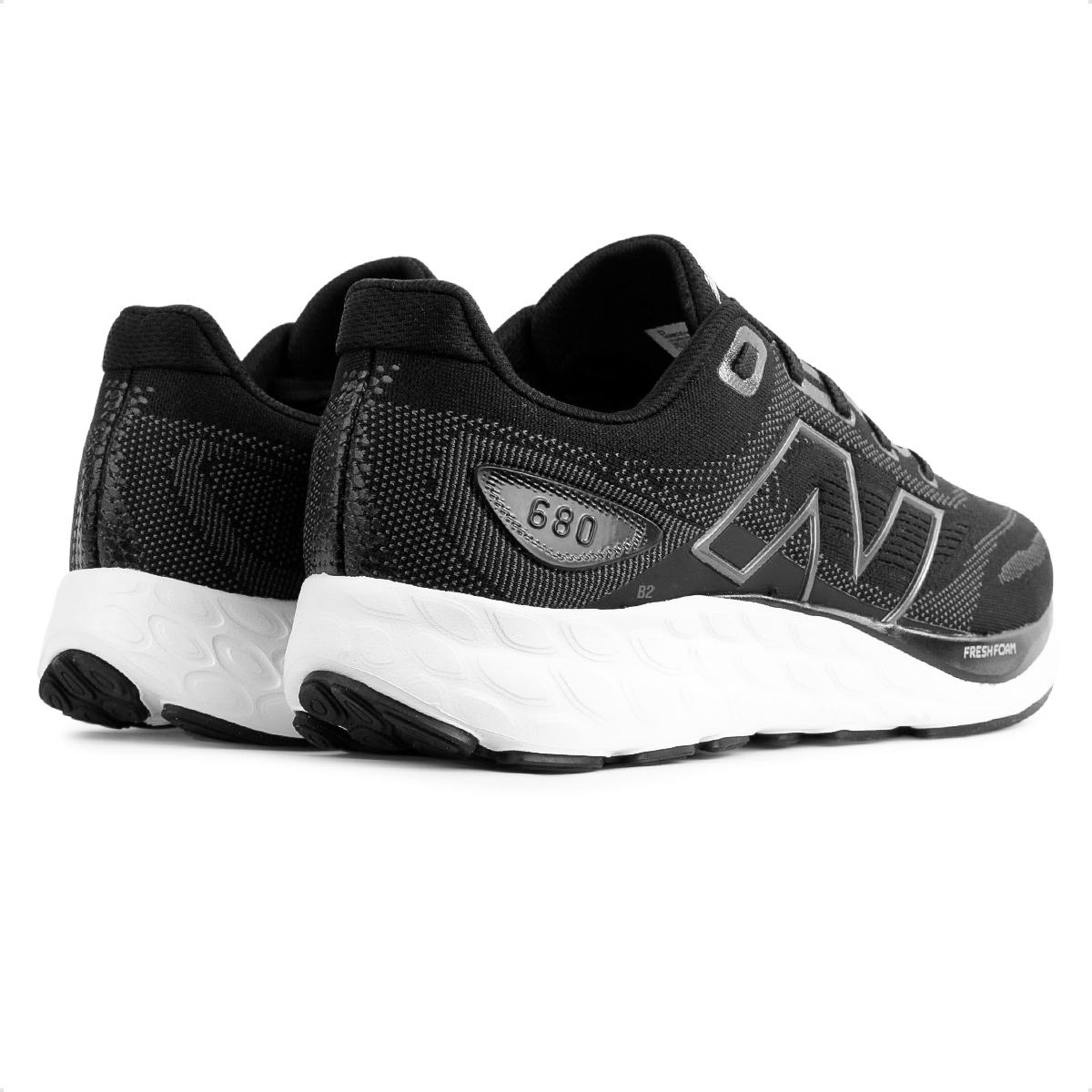 Tênis New Balance 680 V8 Masculino Preto / Branco